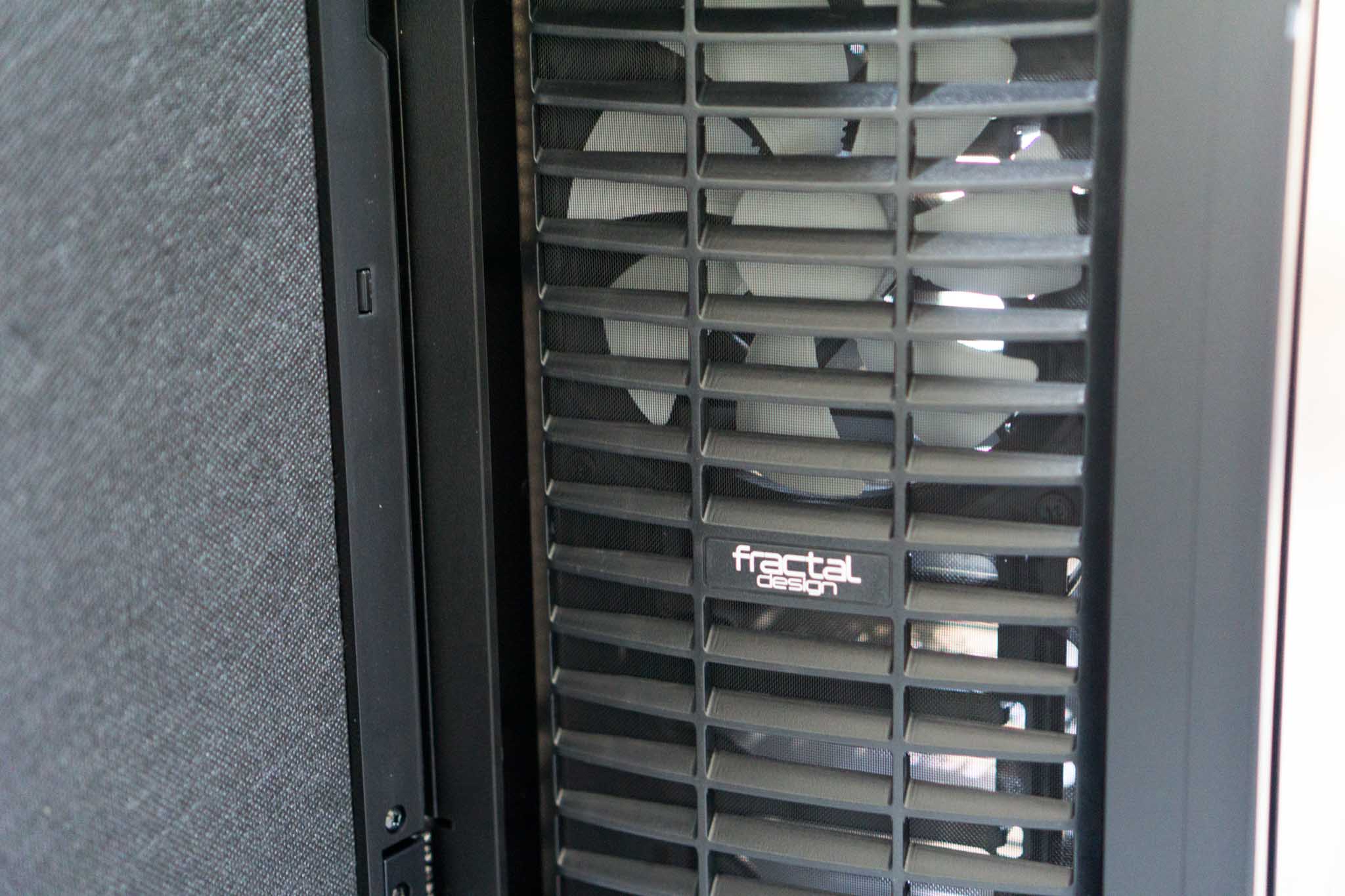 Fractal Design Define R5 Case – Zit Seng's Blog