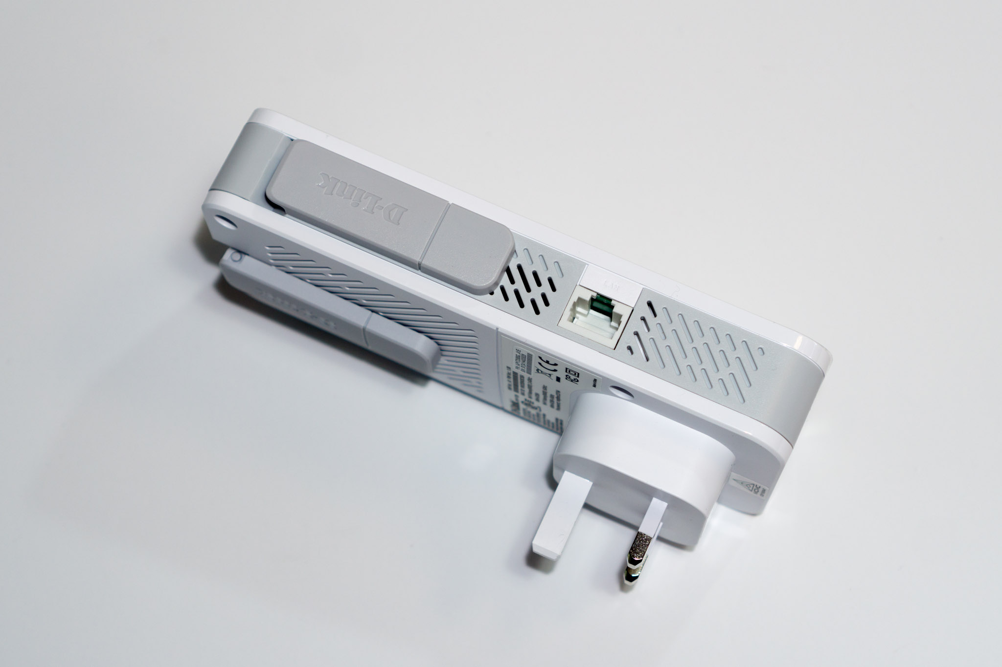 D-Link DAP-1720 Wi-Fi Range Extender Review – Zit Seng's Blog