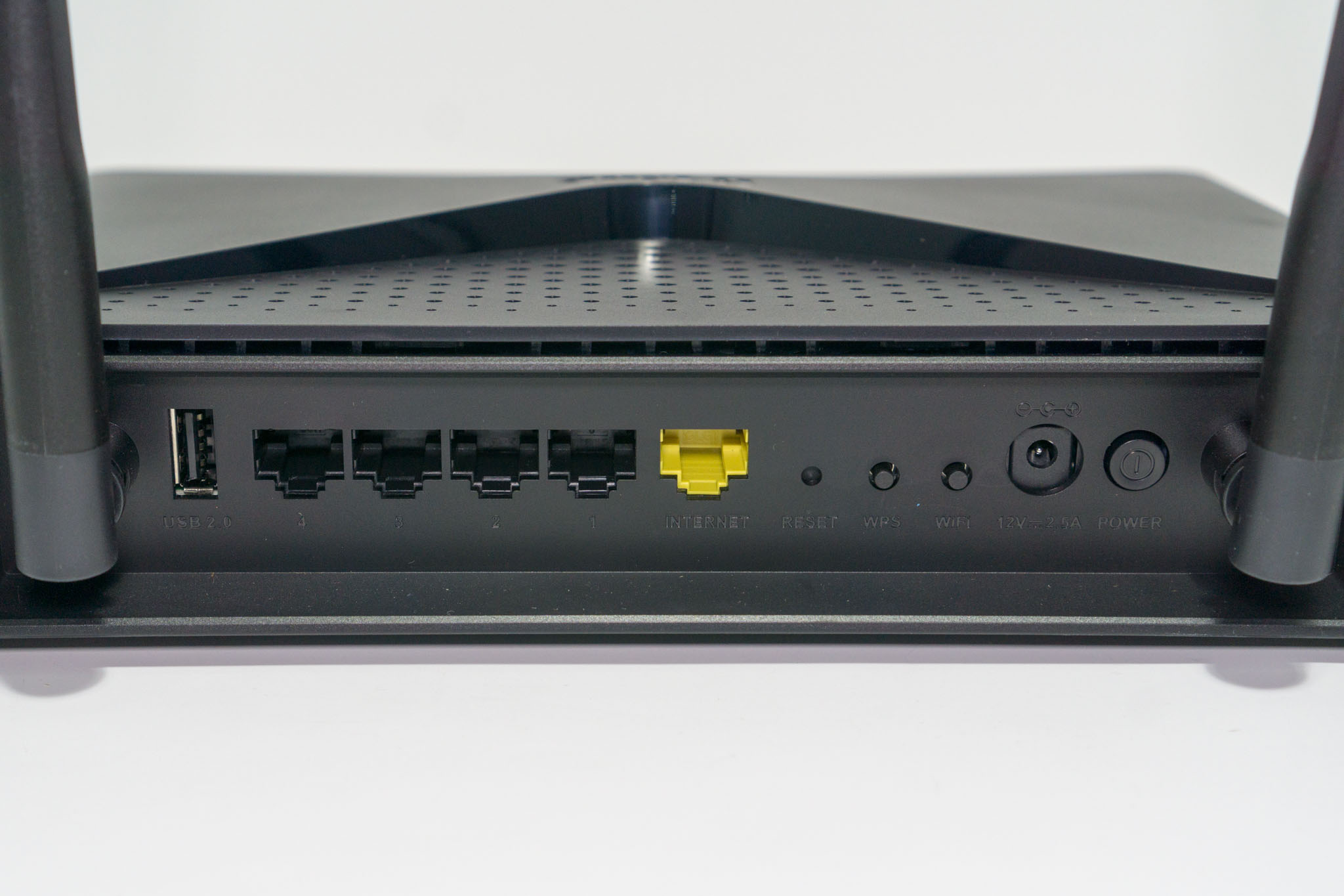D-Link DIR-882 Review – Zit Seng's Blog