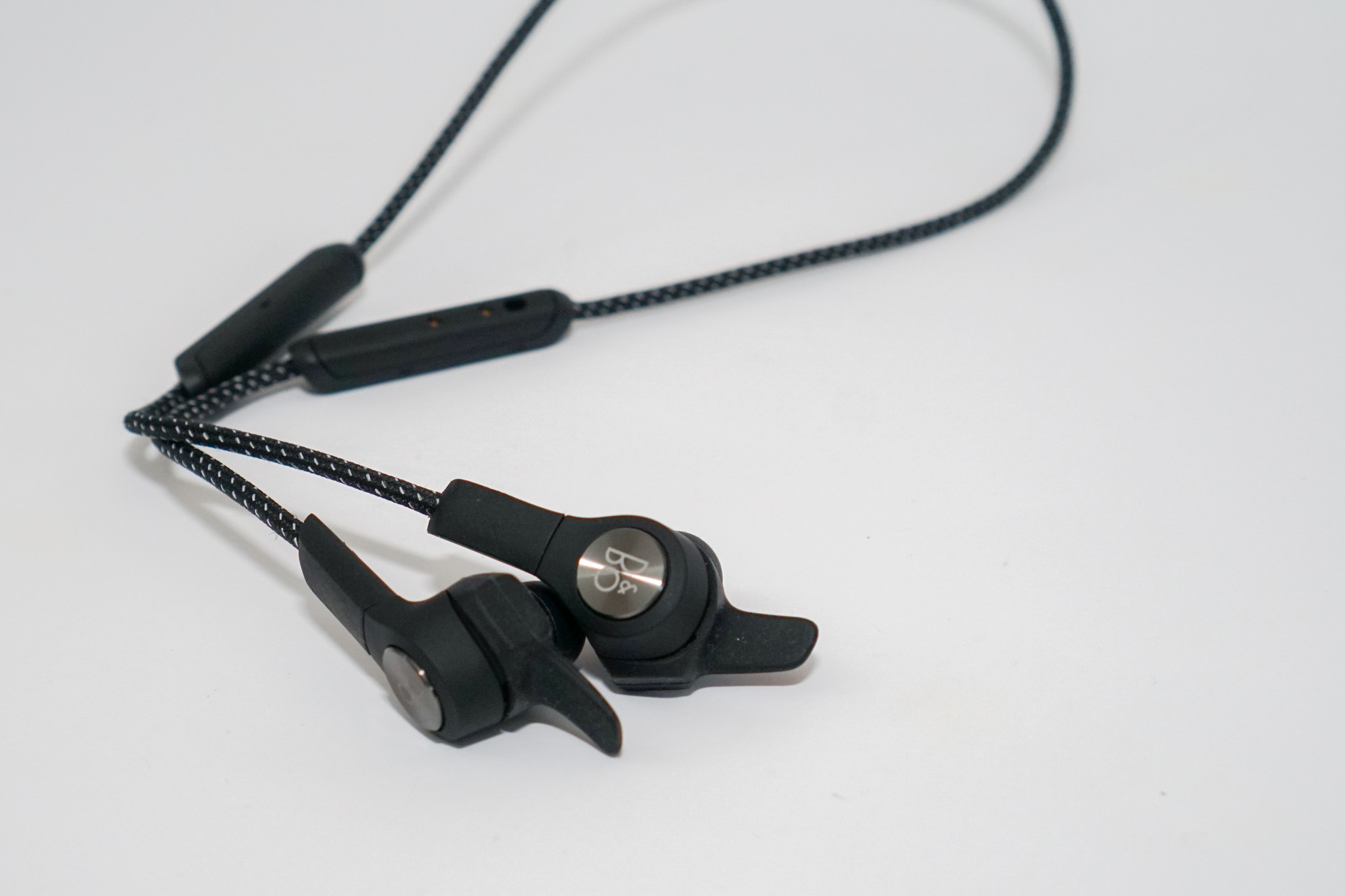 B&O Beoplay E6 Review – Zit Seng's Blog