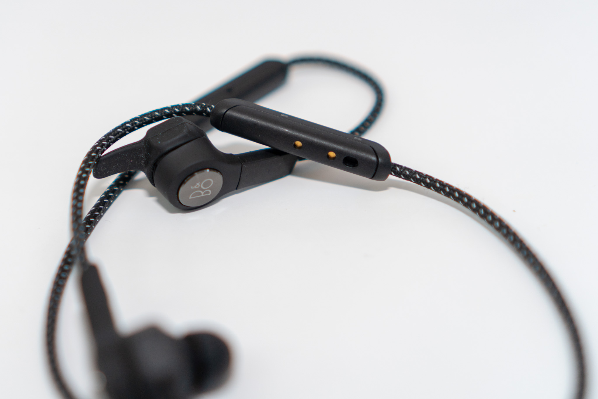 B&O Beoplay E6 Review – Zit Seng's Blog