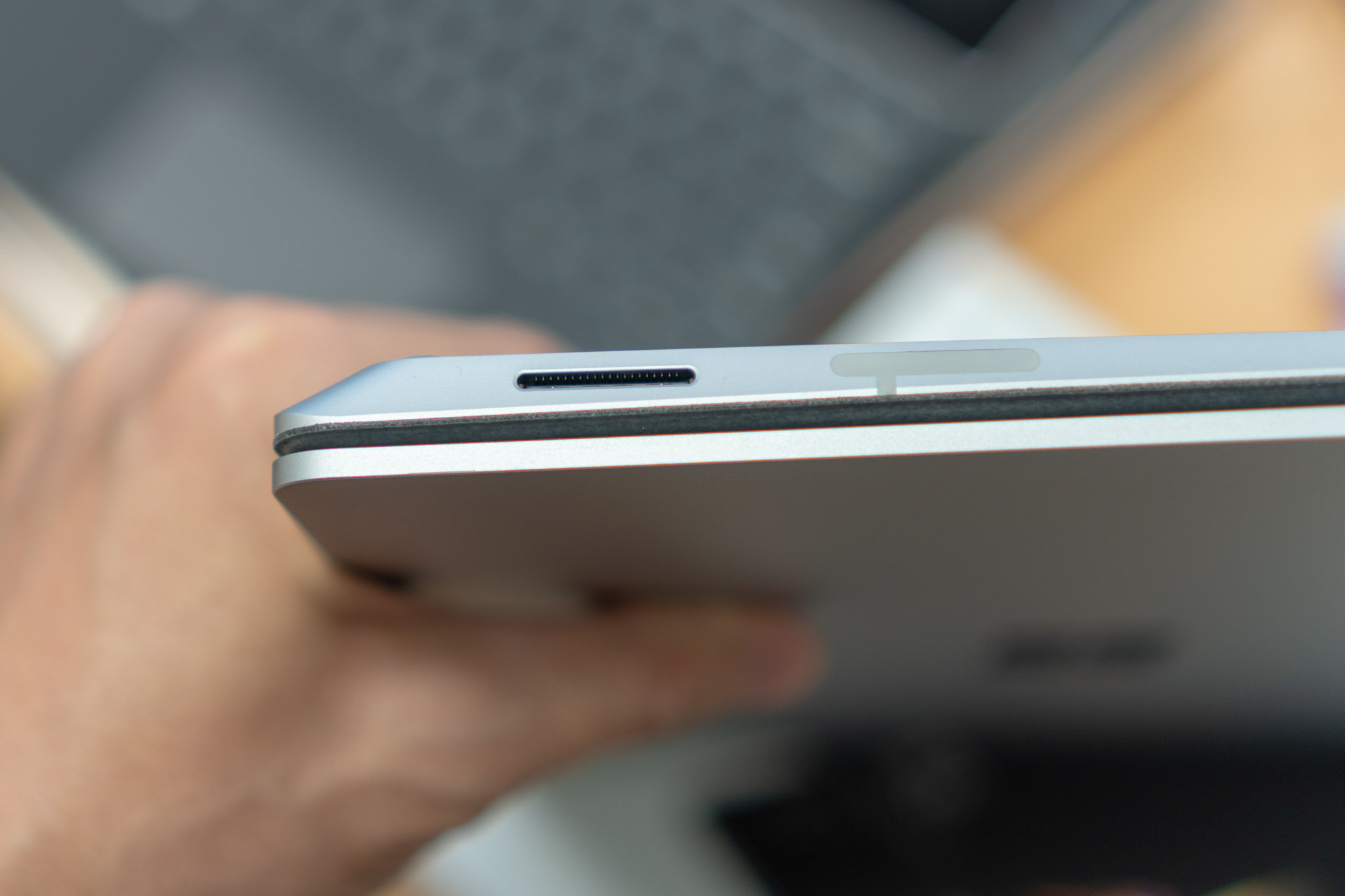 Microsoft Surface Laptop 2 Review – Zit Seng's Blog