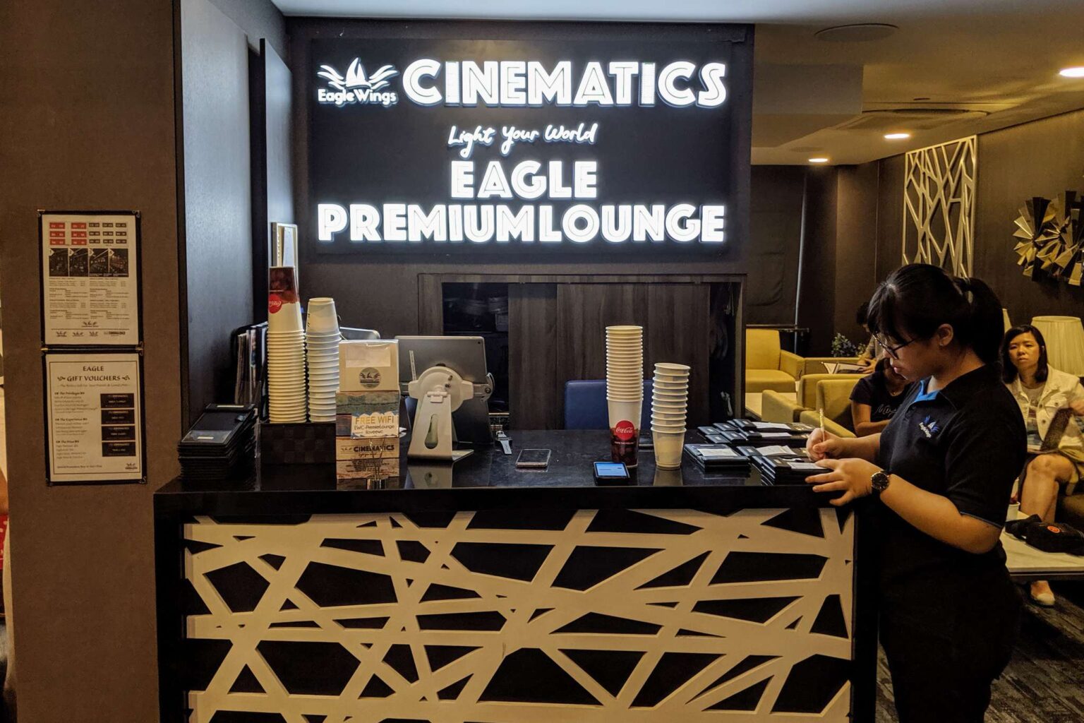 Premium Movies at EagleWings Cinematics – Zit Seng's Blog