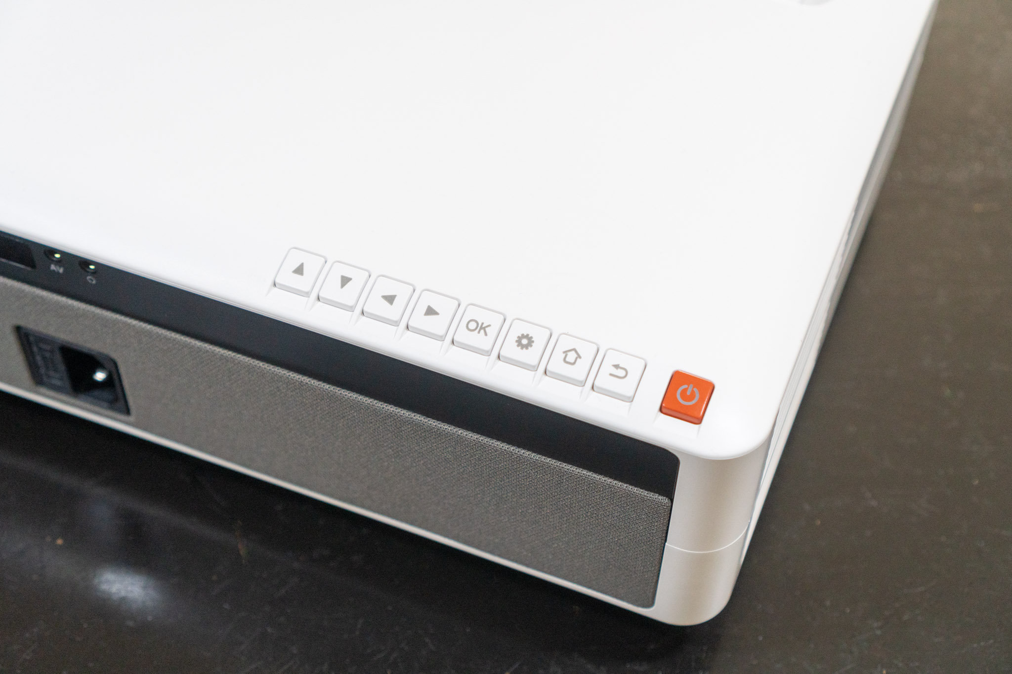 LUMOS Auro Projector Review – Zit Seng's Blog