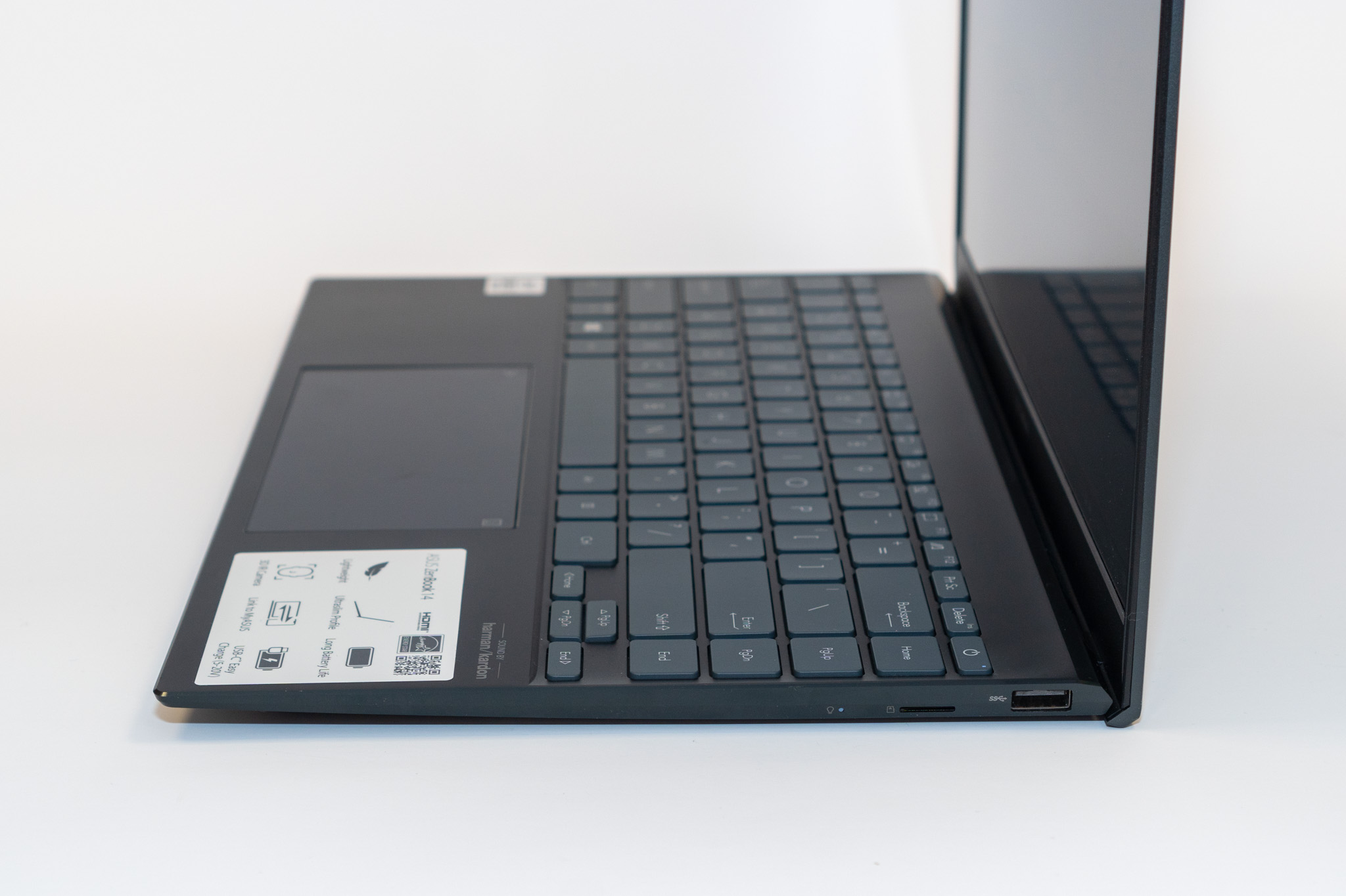 ASUS ZenBook 14 UX425 Review – Zit Seng's Blog