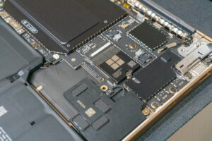 Storage Upgrade for Surface Laptop 7 – Zit Seng's Blog