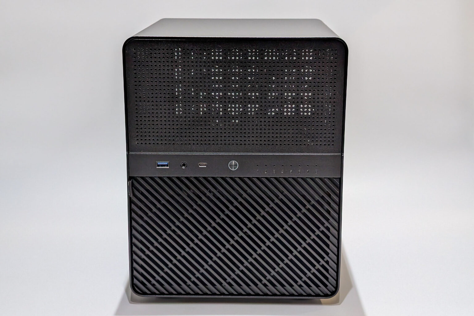 Jonsbo N3 8-Bay NAS Case – Zit Seng's Blog