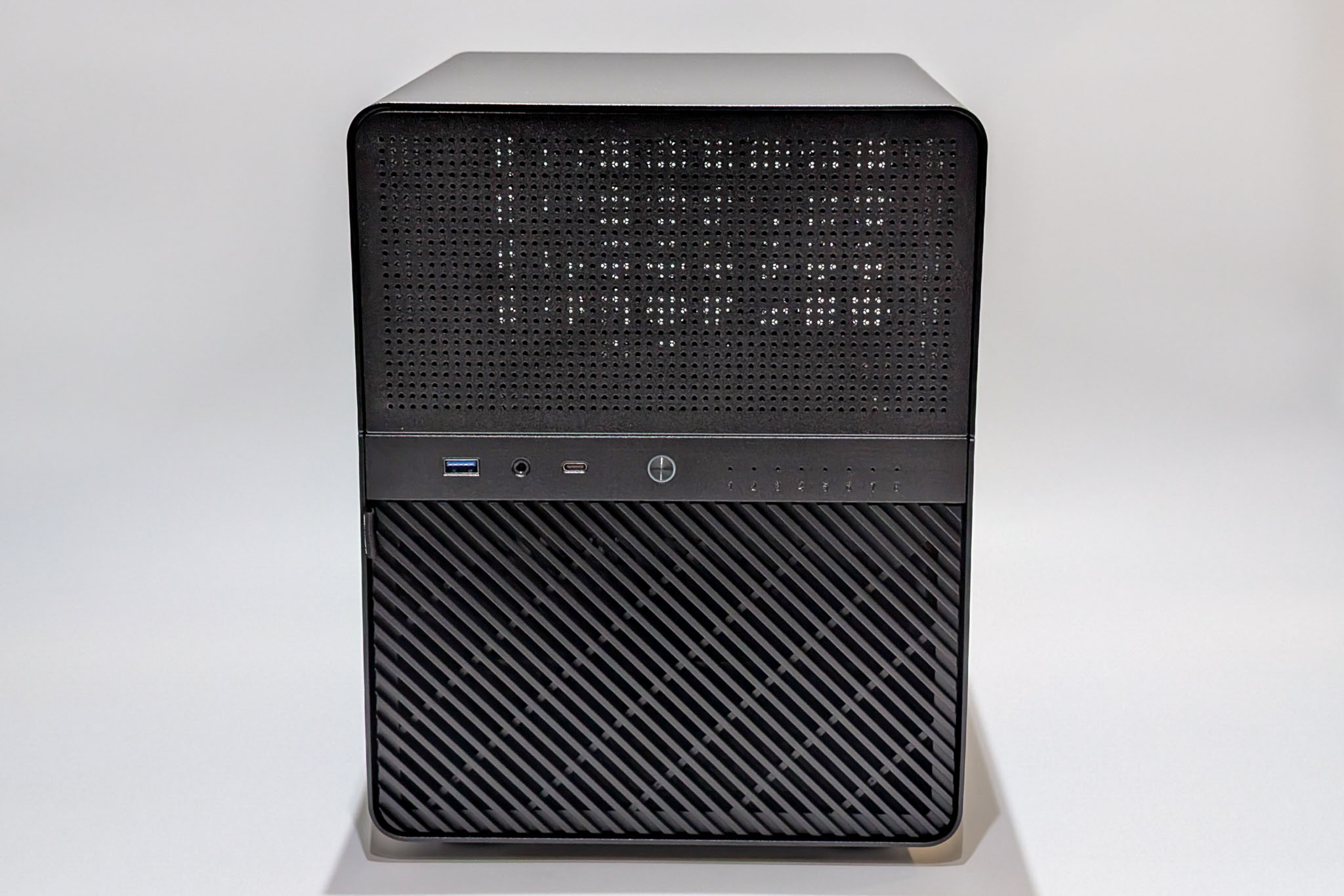 Jonsbo N3 8-Bay NAS Case – Zit Seng's Blog
